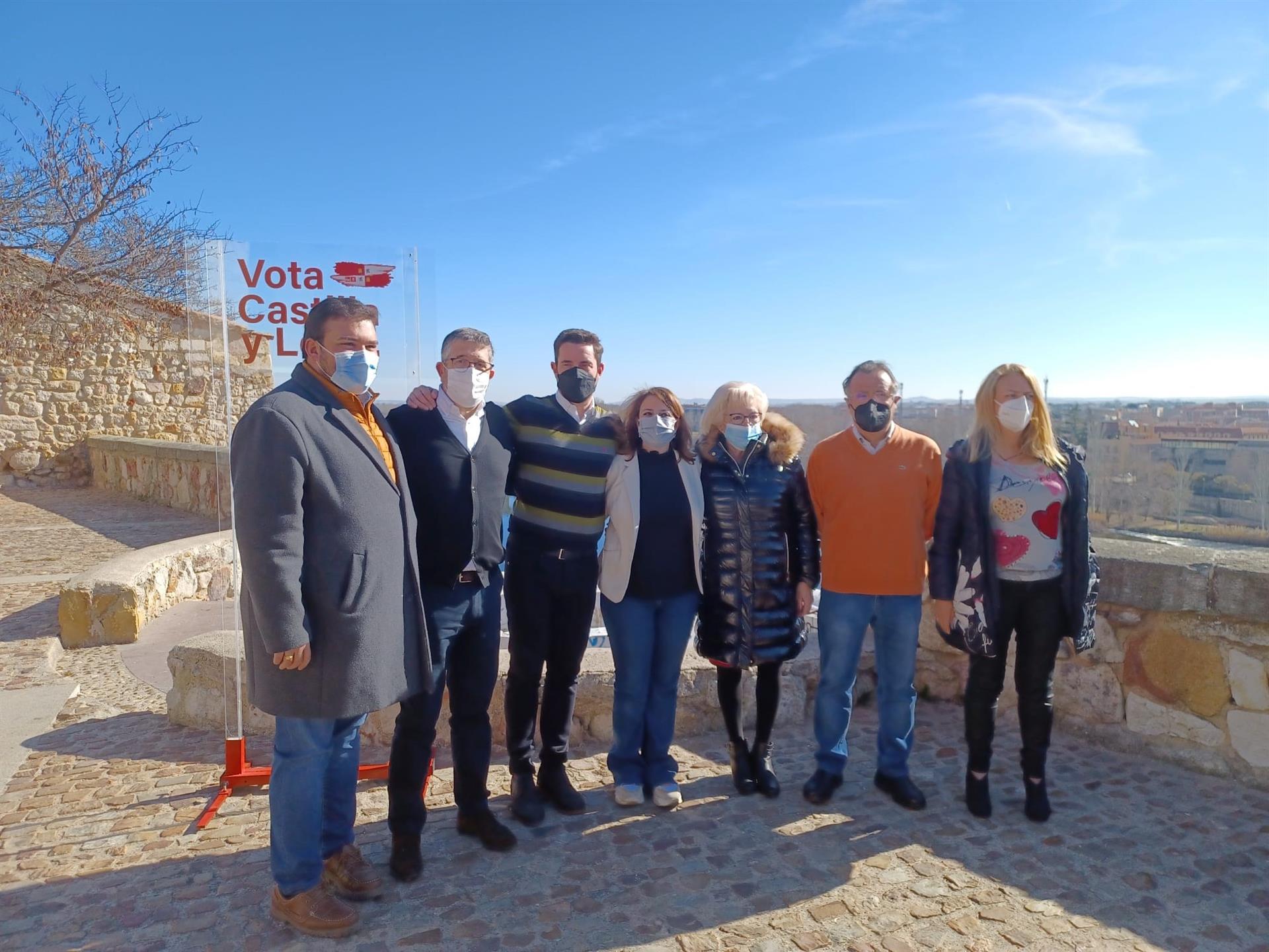 Patxi López y Adriana Lastra advierten: “el domingo se vota PSOE o VOX ...