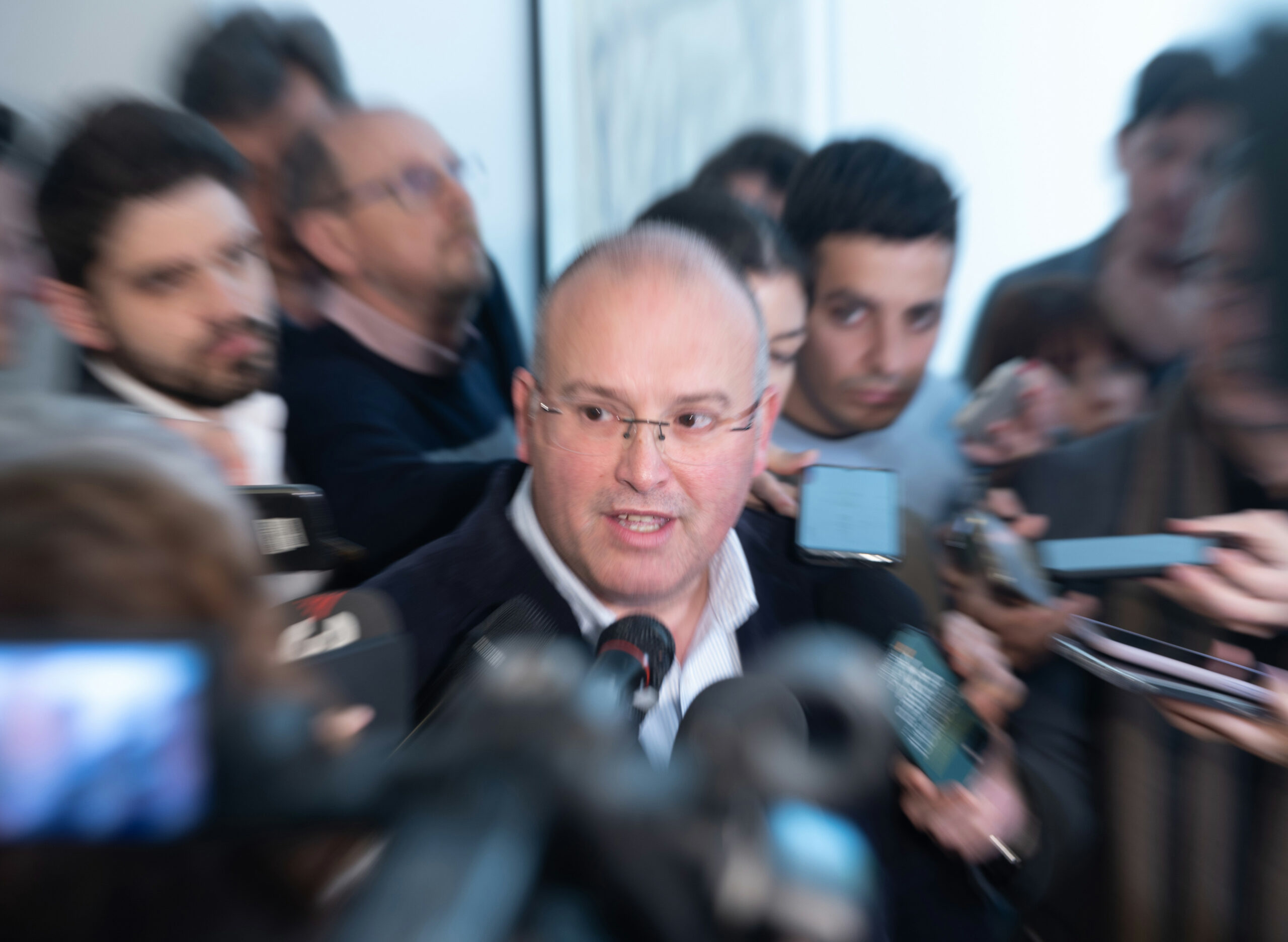 El PP, a Page: “Le van a echar” - Electomanía